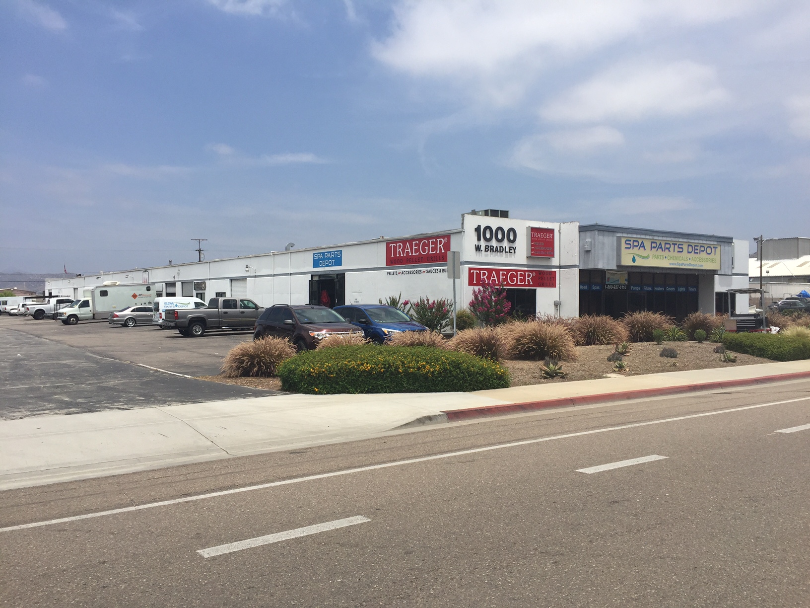3,200 SF Industrial Warehouse Suites | Commercial Properties Group
